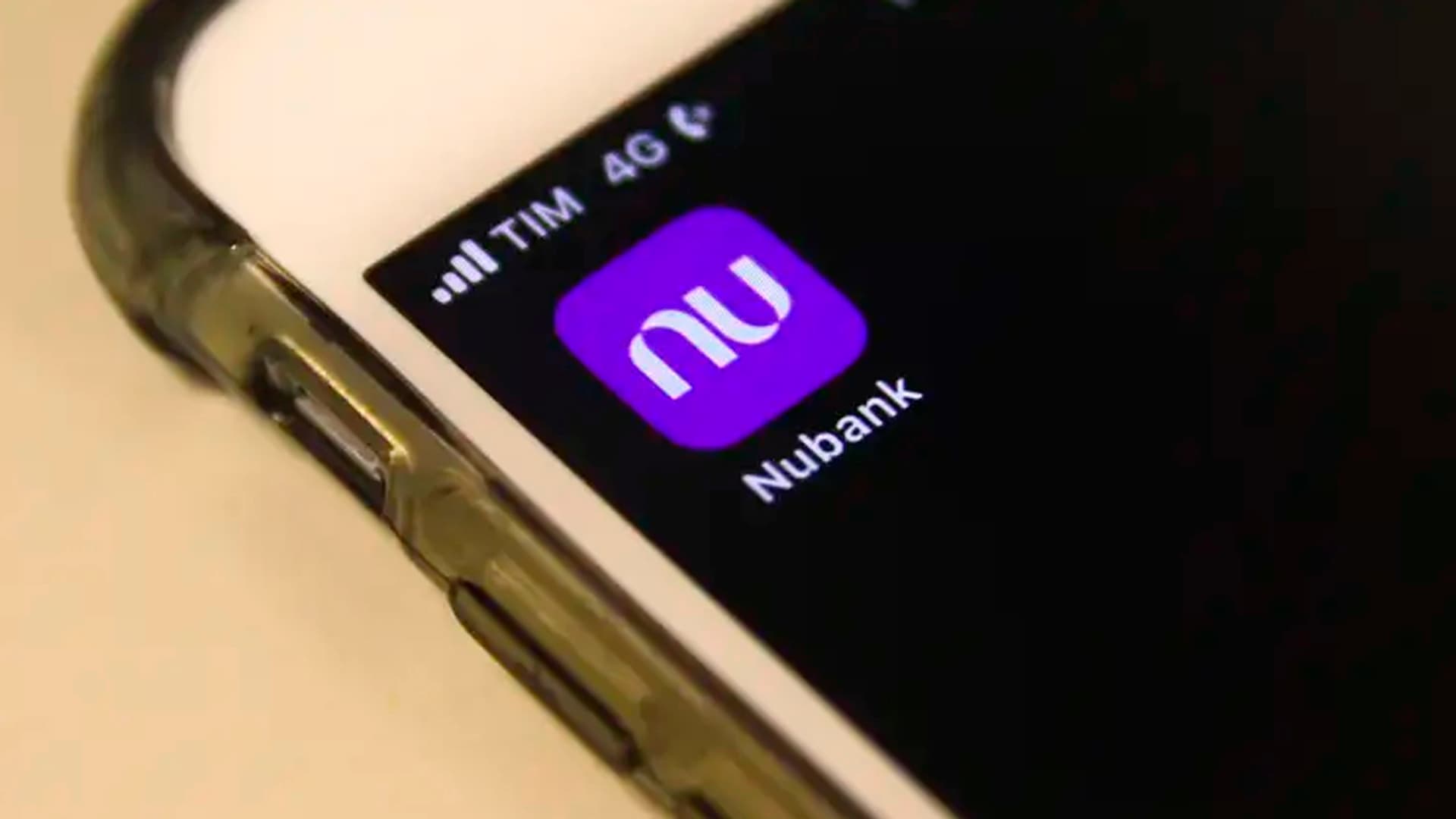 Nubank manda aviso a todos os clientes antes do Corpus Christi